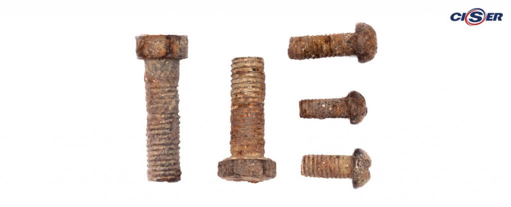 Como tirar parafuso enferrujado? Veja dicas!